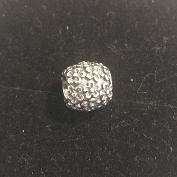 Pandora | Jewelry | Authentic Pandora Large Flower Bouquet Charm | Poshmark
